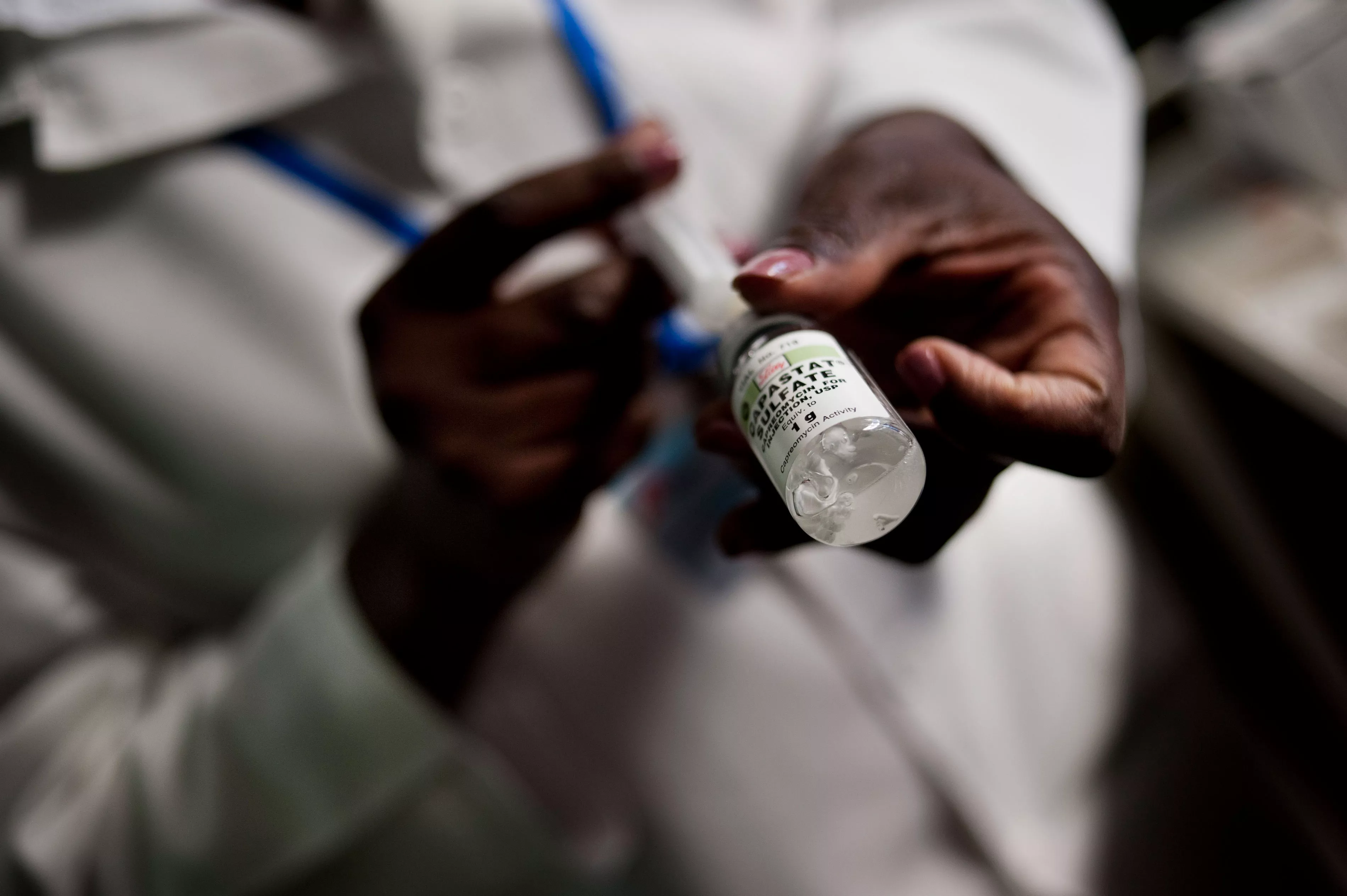 DR-TB Drugs Under the Microscope, 1st Edition | Médecins Sans ...